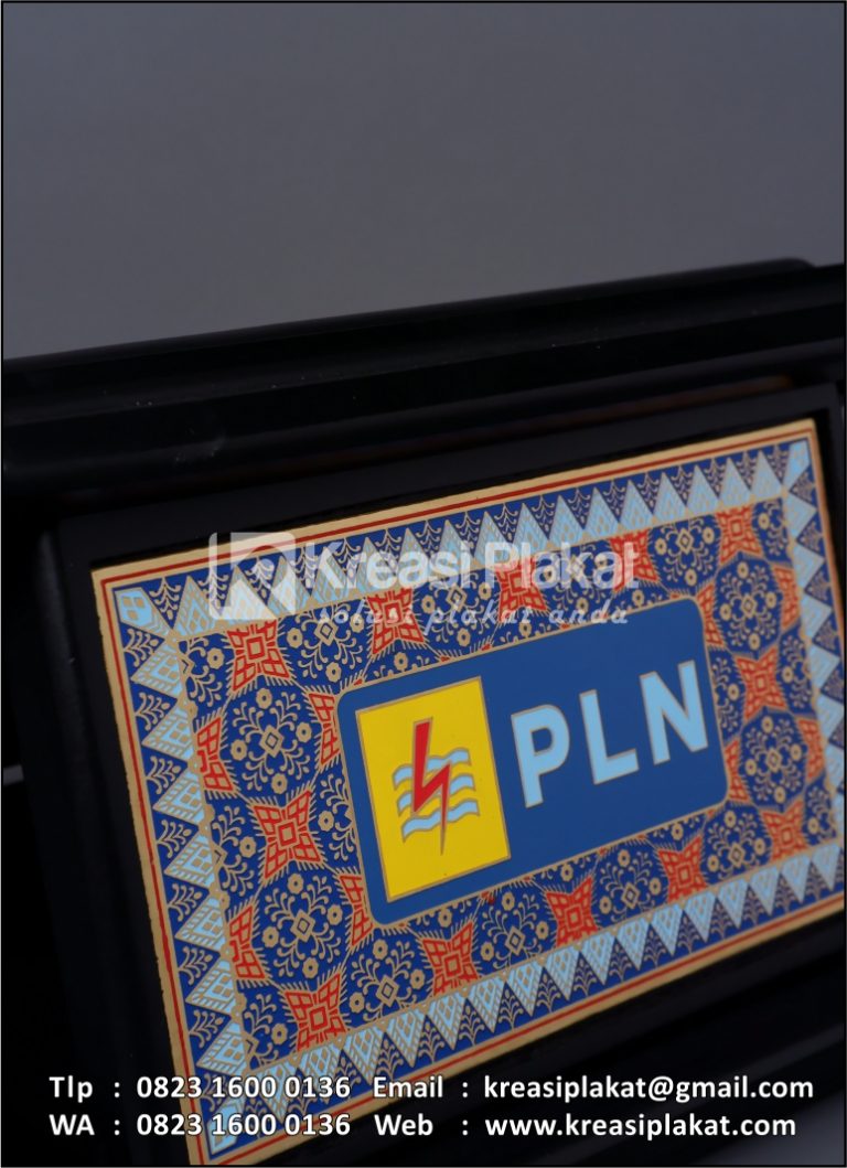 Plakat Kayu Motif PLN Souvenir PLN Eksklusif | Kreasi Plakat