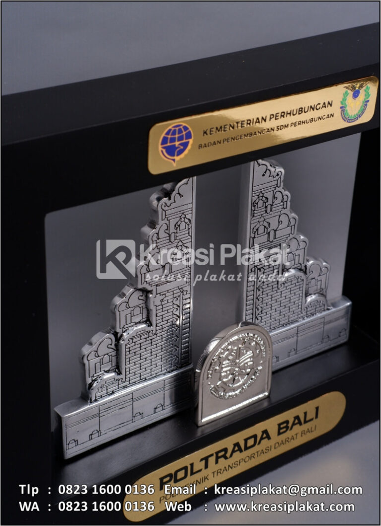 Plakat Logam Poltrada Bali | Kreasi Plakat