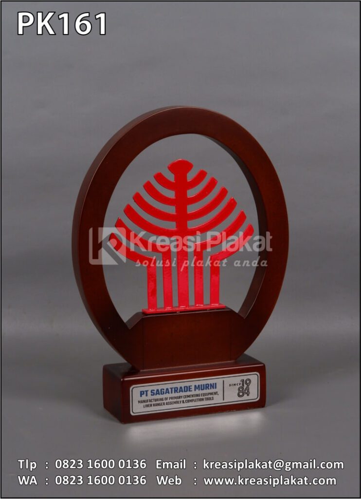 Plakat Kayu PT Sagatrade Murni | Kreasi Plakat